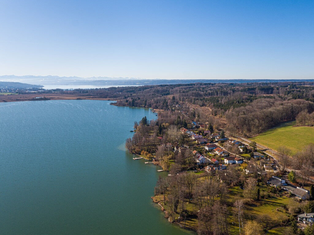 Baugrundstück in Seefeld-Hechendorf am Pilsensee - mit Seeblick!